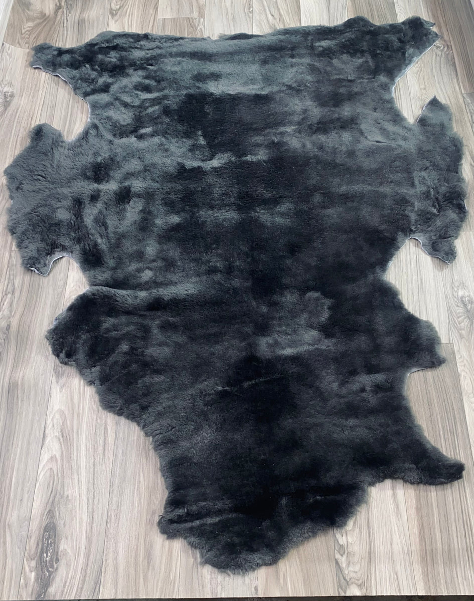 LAMB PELT-GRAY – Western Fur Shop
